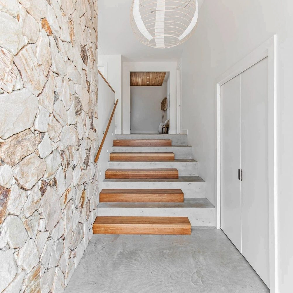 Sandstone Paving & Cladding - Australian Paving Centre Parafield ...